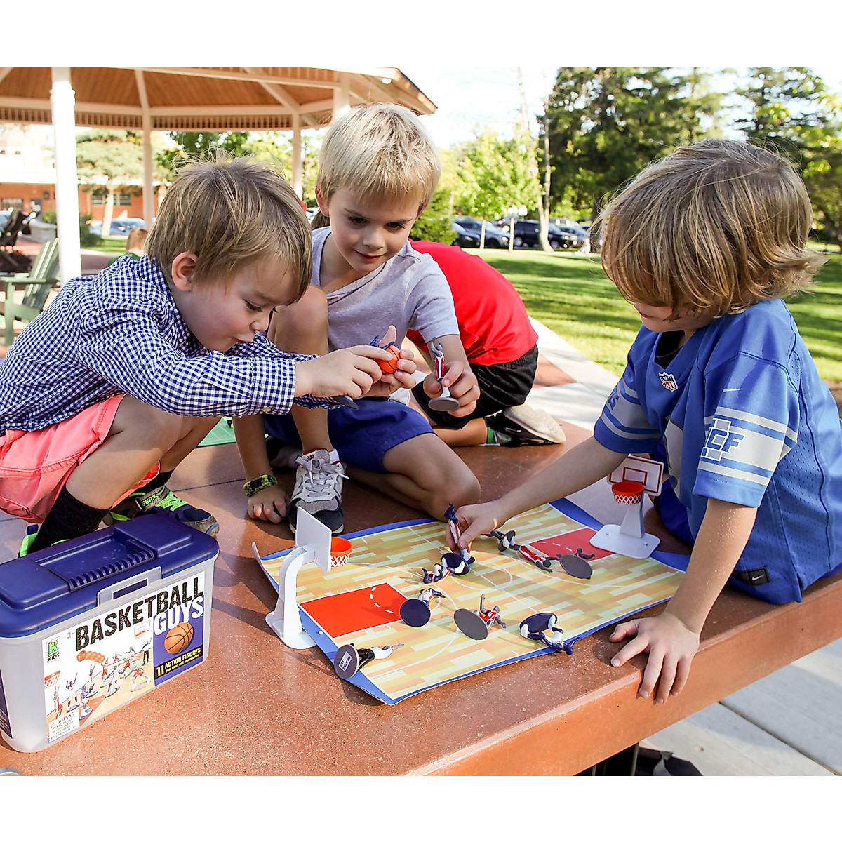 Kaskey Kids Basketball Guys - Red/Blue Inspires Kids Imaginations with Endless Hours of Creative, Open-Ended Play – Includes 2 Teams & Accessories – 21 Pieces in Every Set!