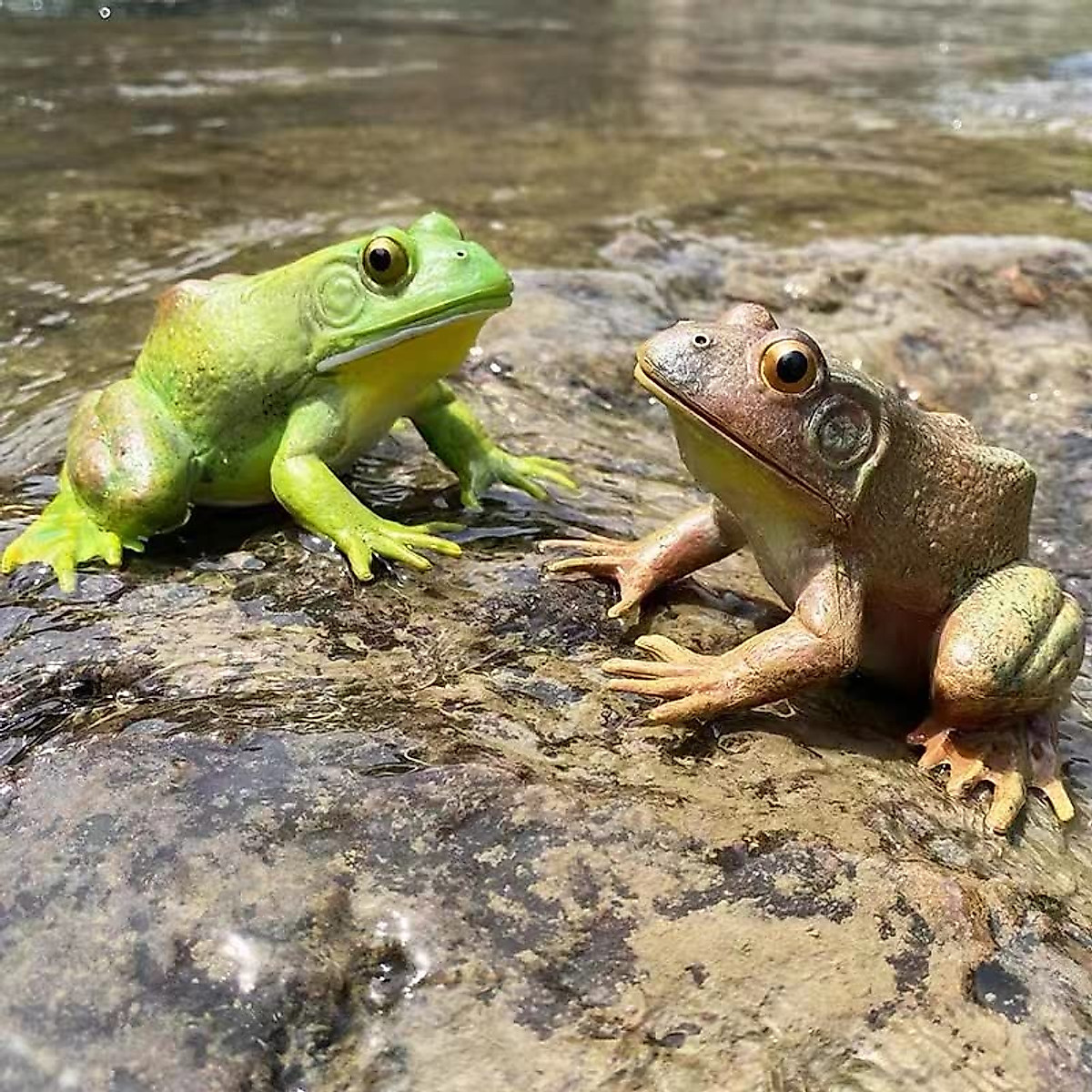 Gemini & Genius Tree Frog Realistic Hand Painted Toy Bullfrog Figurine Model Quality Construction Soft Rubber Animals Educational and Role Play Toys for Ages 3 and Up Kids