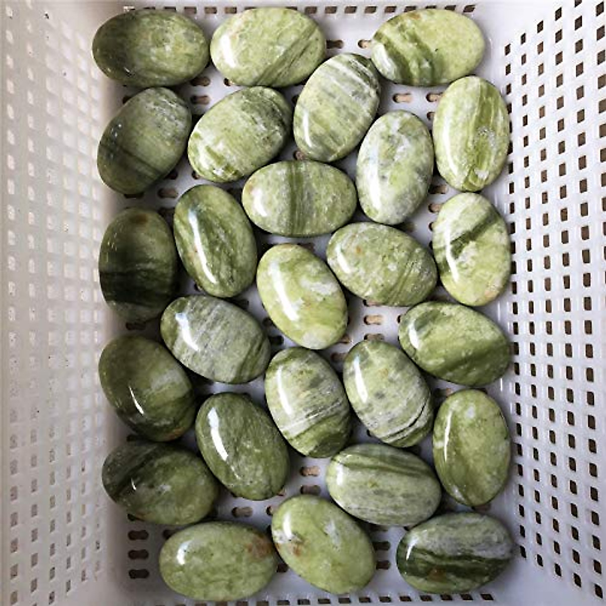 Fekuar Oval Green Jade Palm Stone, Polished Worry Pocket Massage Stones Healing Crystal for Therapy Geometry Chakra Balancing