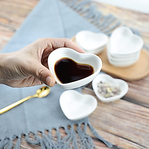 SOCOSY Heart-shaped Multipurpose Ceramic Sauce Dish Seasoning Dishes Sushi Dipping Bowl Appetizer Plates Serving Dish Saucers Bowl(Set of 4)