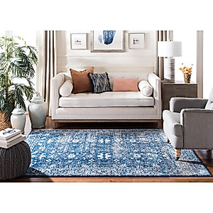 SAFAVIEH Evoke Collection 2'2" x 4' Grey/Ivory EVK270S Shabby Chic Distressed Non-Shedding Living Room Bedroom Accent Rug