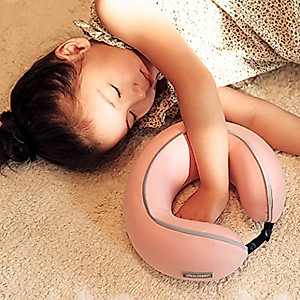 URBAN FOREST Kids Neck Pillow,Memory Foam,Ergonomic&Washable Travel Pillow,Safety Button,School Nap Pillow Gifts Portable for Toddler/Child,Can Be Rolled Up(Drawstring Bag) (Pink)