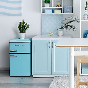 Galanz Retro Compact Refrigerator with Freezer, Mini Fridge with Dual Doors, Adjustable Mechanical Thermostat, 3.1 Cu FT, Blue