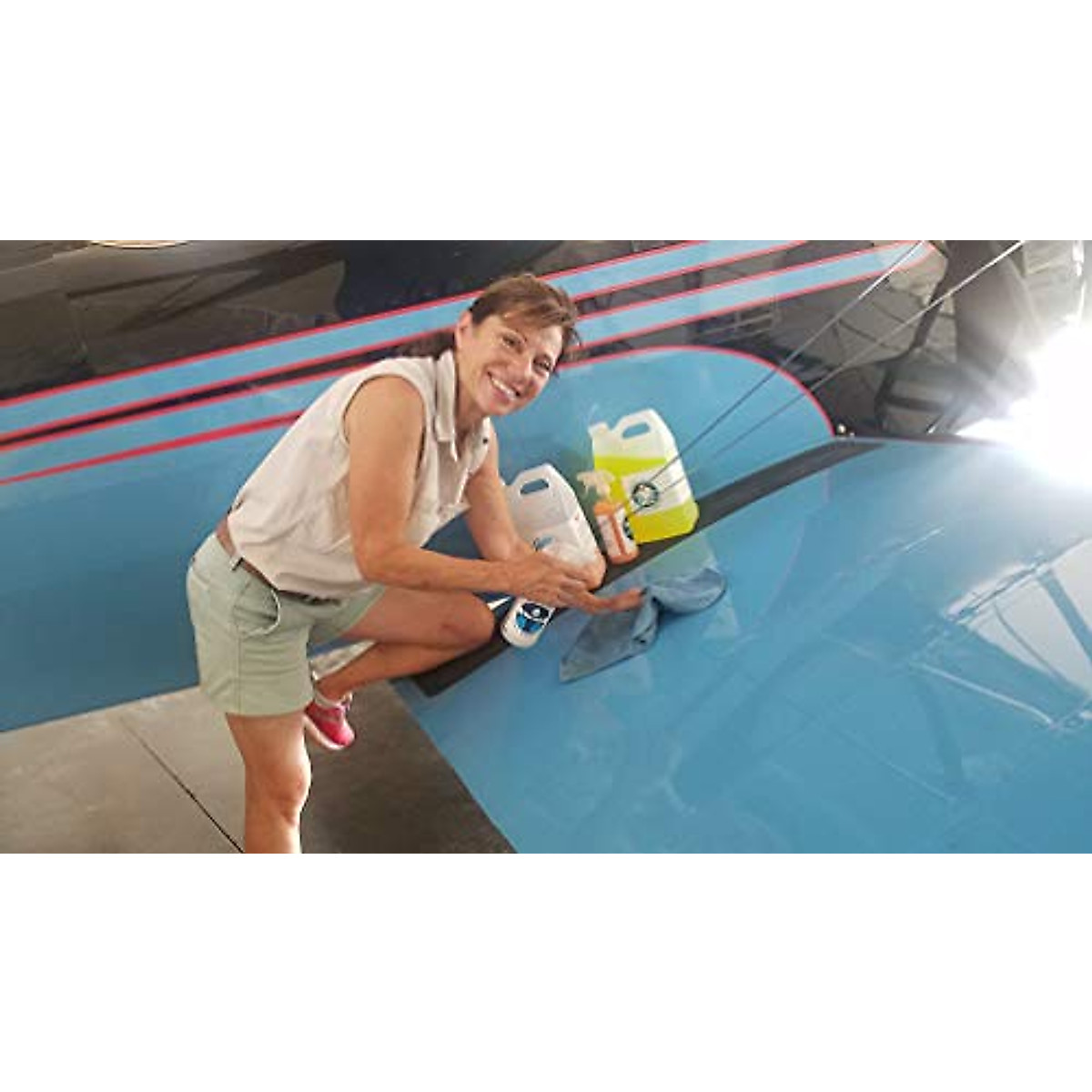 Plane Perfect EcoClean Waterless Cleaner, Wash and Wax for Airplanes, Automotive, Bikes and More (16 oz. Spray Bottle)