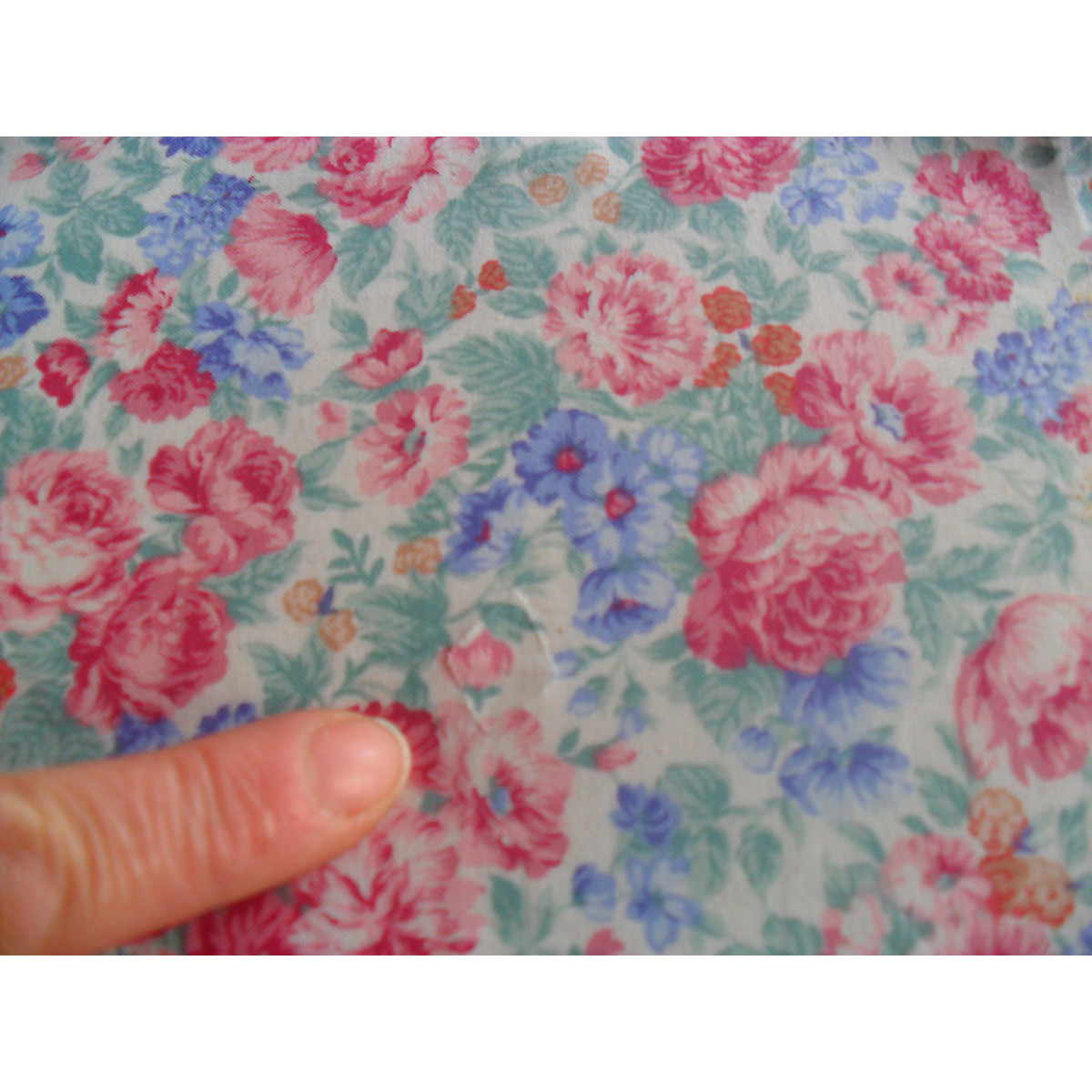 Supermend Bonding Fabric Repair Powder the Original Repair Rips Tears Burns Holes Hems Clothing no Sewing in Seconds