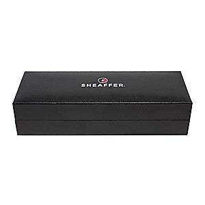 Sheaffer 100 - Refillable fountain pen, fine nib, glossy black lacquer finish, gold tone trim