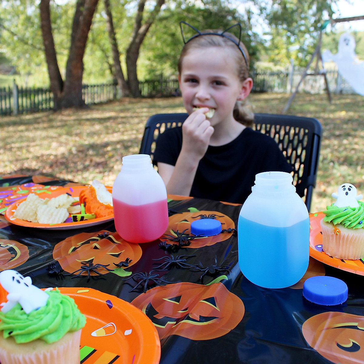 Cornucopia Brands 8-Ounce Plastic Milk Bottles (12-Pack); HDPE Bottles Great for Milk, Juice, Smoothies, Lunch Box & More, BPA-Free, Dishwasher-Safe, BPA-free