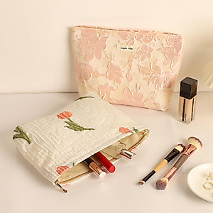 Sightor Aesthetic Makeup Bag, Large Capacity Cosmetic Bag Canvas Floral Makeup Bag, Travel Pouch Make Up Purse Toiletry Storge Bag for Women (White Tulip)