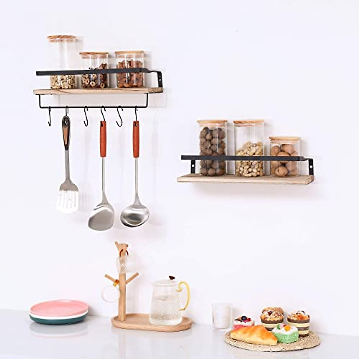 INSTORY Set of 2 Floating Shelves Wall Mounted Shelf Solid Wood Hanging Shelf Wall Storage Shelves with Protective Guards Towel Holders and Hooks - Natural Wood