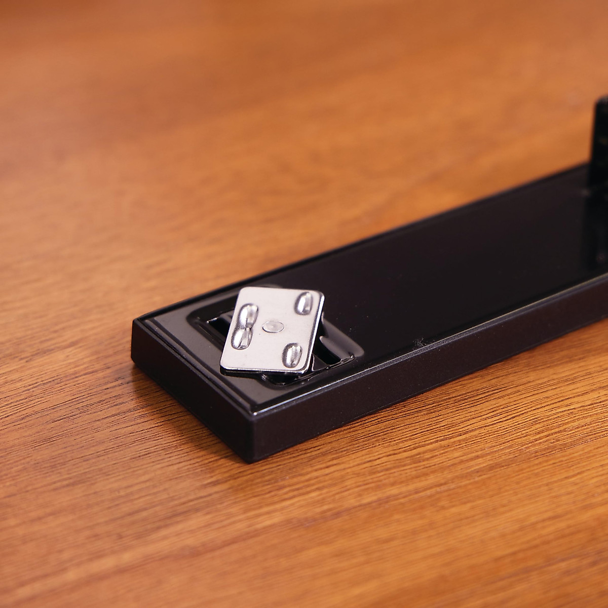 Swingline Stapler, Light Duty Desktop Stapler, 20 Sheet Capacity, Durable Metal, Black (S7040501)