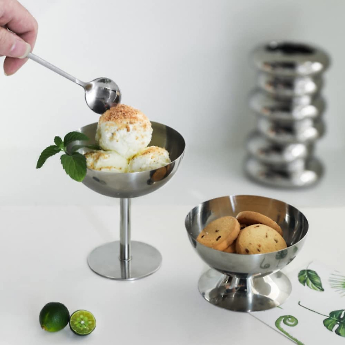 LIZEALUCKY Stainless Steel Ice Cream Goblet Cups Serving Dessert Dish Bowls for Salad Fruit Cereal Pudding for Home Hotel Restaurants Parties(Tall)