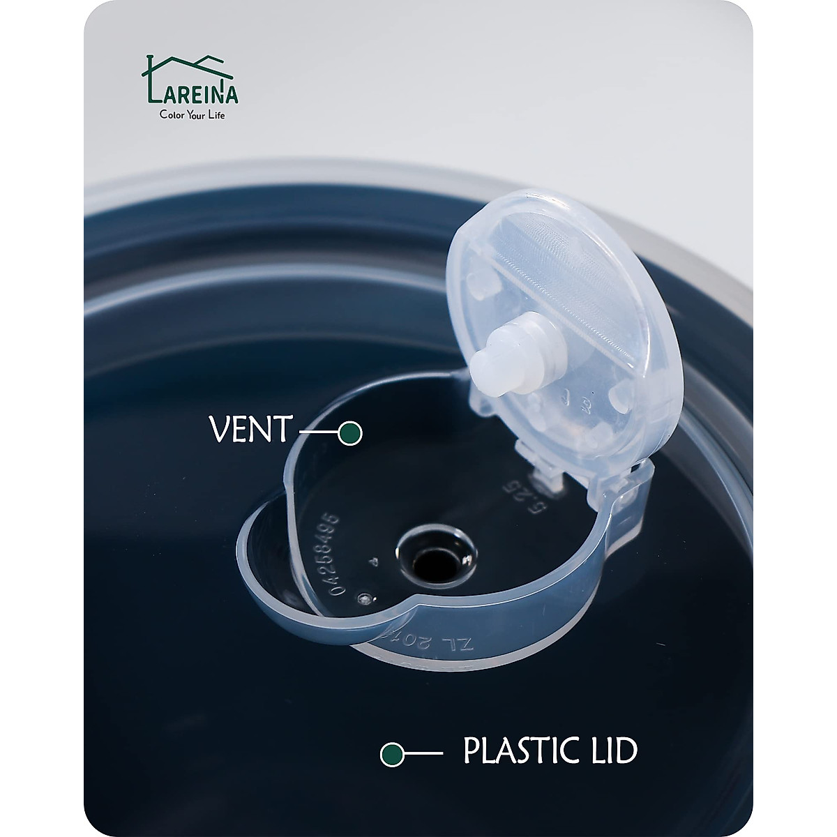 Lareina Large Soup Mugs 28 oz - Ceramic Cups With Anti-Heat Handle - Coffee Mugs Set With Vented Plastic Highly Sealed Lid Jumbo Soup bowl Microwave & Oven Safety - Set of 2 - White