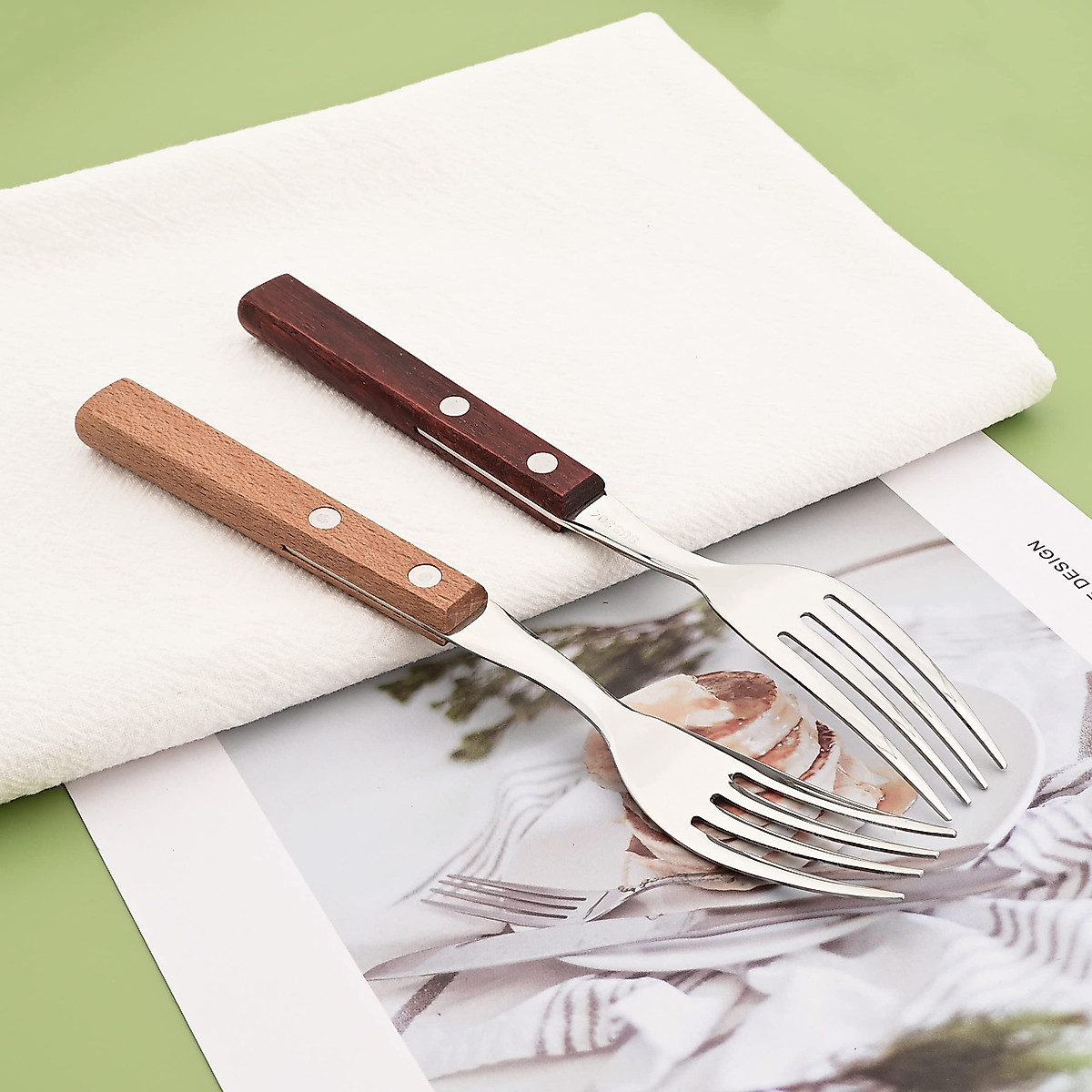 Dinner Forks Set of 8, Uniturcky 304 Stainless Steel Silverware Forks, Table Forks Salad Forks Set, Mirror Polishing Dinner Fork with Wooden Handle, 7.9 Inches