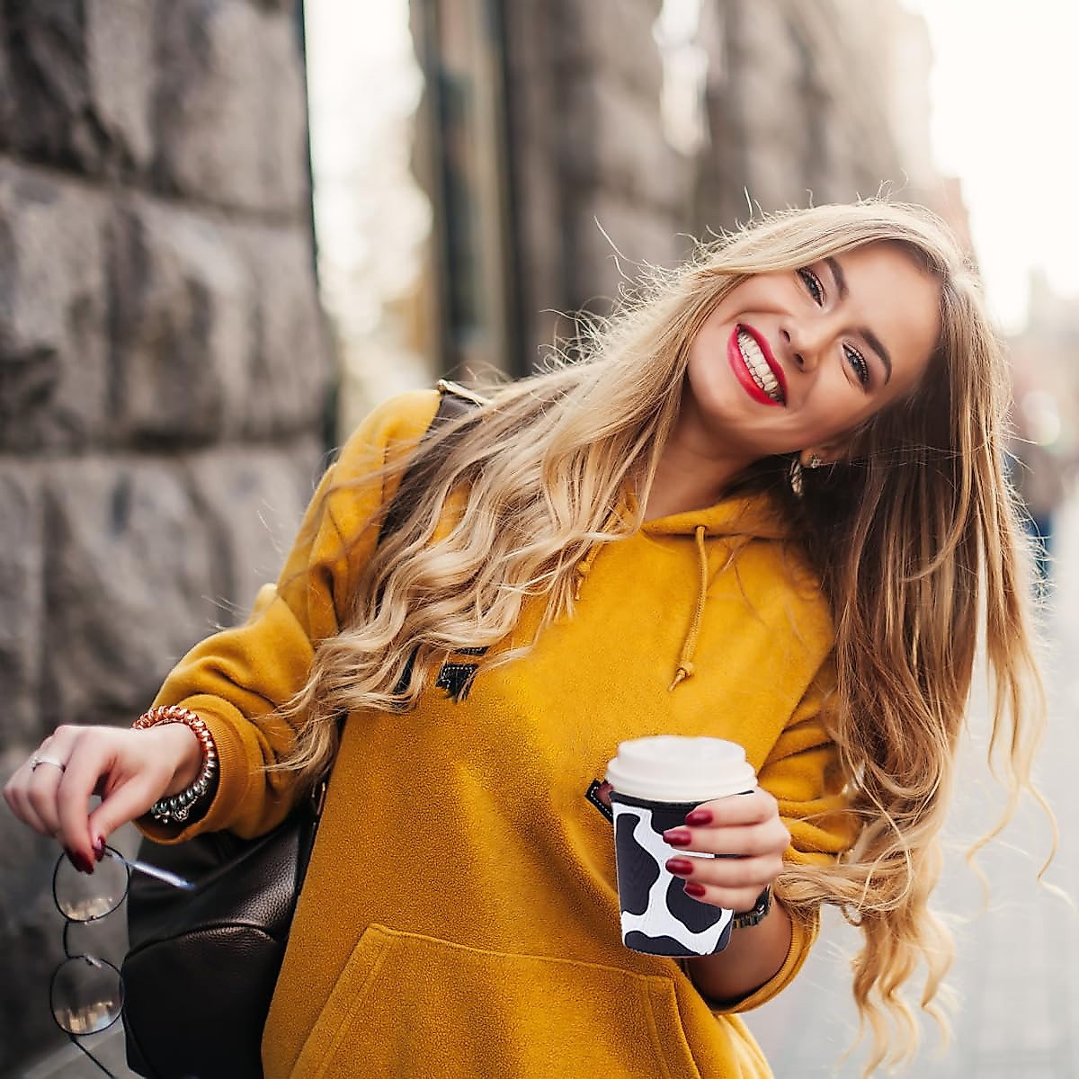 3 Pack Iced Coffee Sleeve Insulator Sleeves for Cold Drinks Beverages Reusable Neoprene Cup Sleeve with Handle Cup Holder for Starbucks Coffee, Dunkin Coffee, More (Black flower)