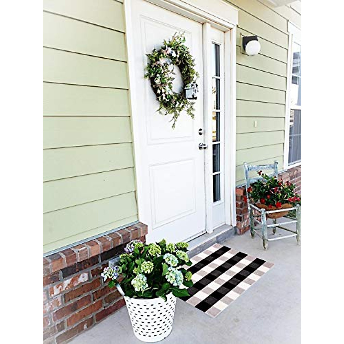 Cotton Buffalo Plaid Rugs 27.5x43 Inches Black and White Checkered Front Porch Plaid Door Mats Woven Washable Layered Welcome Mat for Kitchen Carpet Outdoor Porch Entry Way Decor