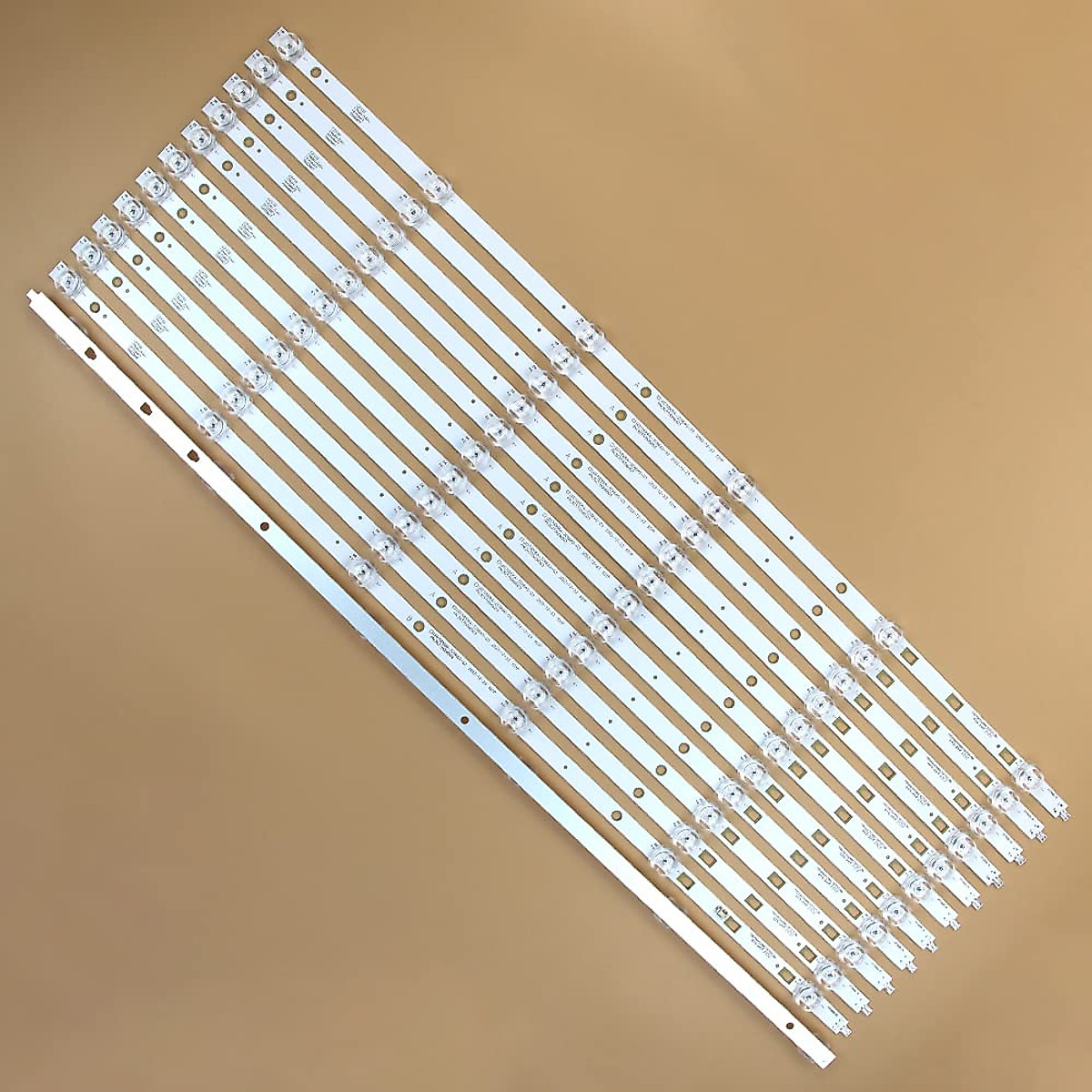 GuuYebe LT-70MAW795 E4AA70R E4SW7019 100012588 100068378 E4SW7019RKU RTRU7027-US RTRU7028-CA WR70UT4210 E78030 for Led Backlight Strip LED70D06A-ZC66AG-03 30370006001 02 03 04 05 06 70inch TV