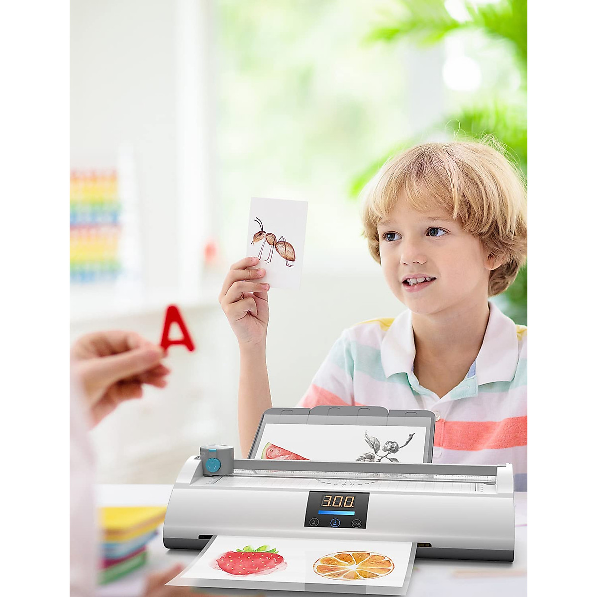 Laminator Machine with Laminating Sheets, 9 Inches Portable Personal Laminating Machine for Teachers School Home Office, Fast Warm-up No Jam No Wrinkles, Thermal Laminator with Paper Cutter