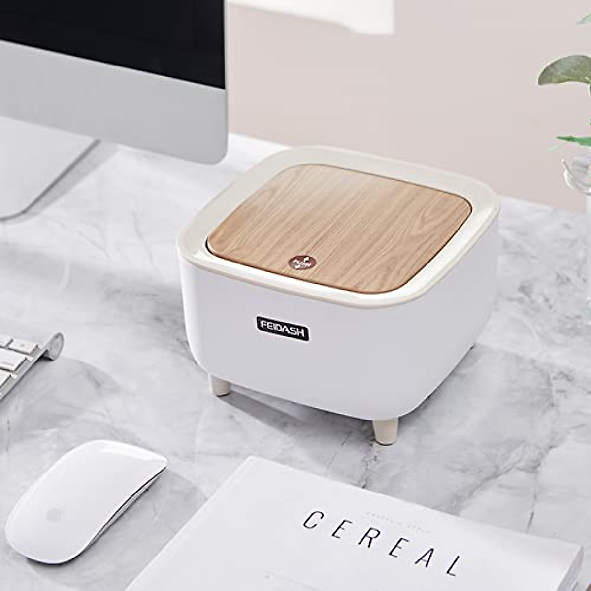 URALFA Mini Countertop Trash can，Mini Desktop Wastebasket with Lid，Tiny Garbage Can for Office,Bathroom Vanity, Desktop, Tabletop or Coffee Table,0.5 Gallon White Square Wastebasket