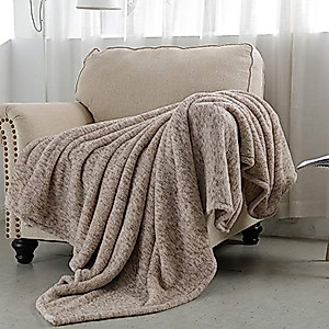 SOCHOW Melange Sherpa Throw Blanket, All Seasons 300GSM Lightweight Fuzzy Warm Super Soft Plush Fleece Blanket for Bed, Sofa and Couch, 60 x 80 inches, Camel
