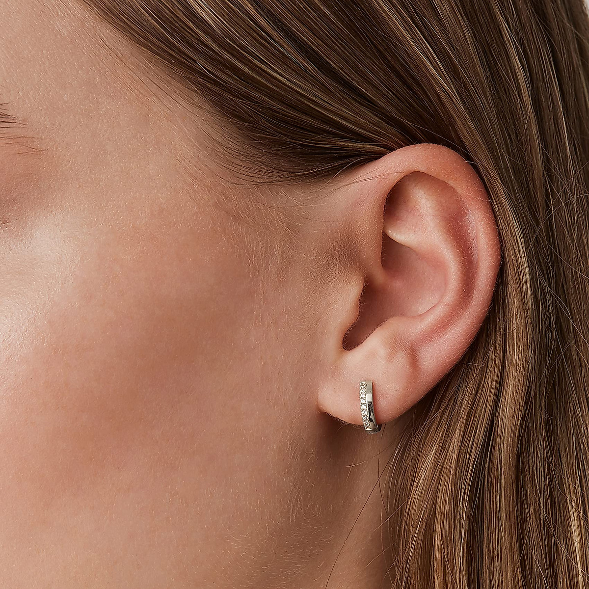 PAVOI White Gold Huggie - Bar