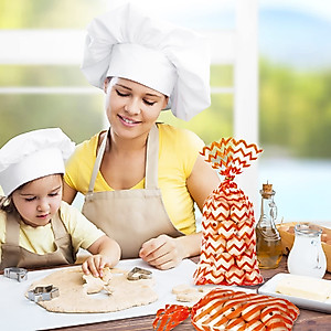 Whaline 160Pcs Fall Cellophane Treat Bags Orange Stripe Wave Dot Candy Plastic Goody Bags Autumn Cookie Snack Packing Decor with Twist Ties for Autumn Thanksgiving Birthday Party Favor, 5.1 x 10.6in