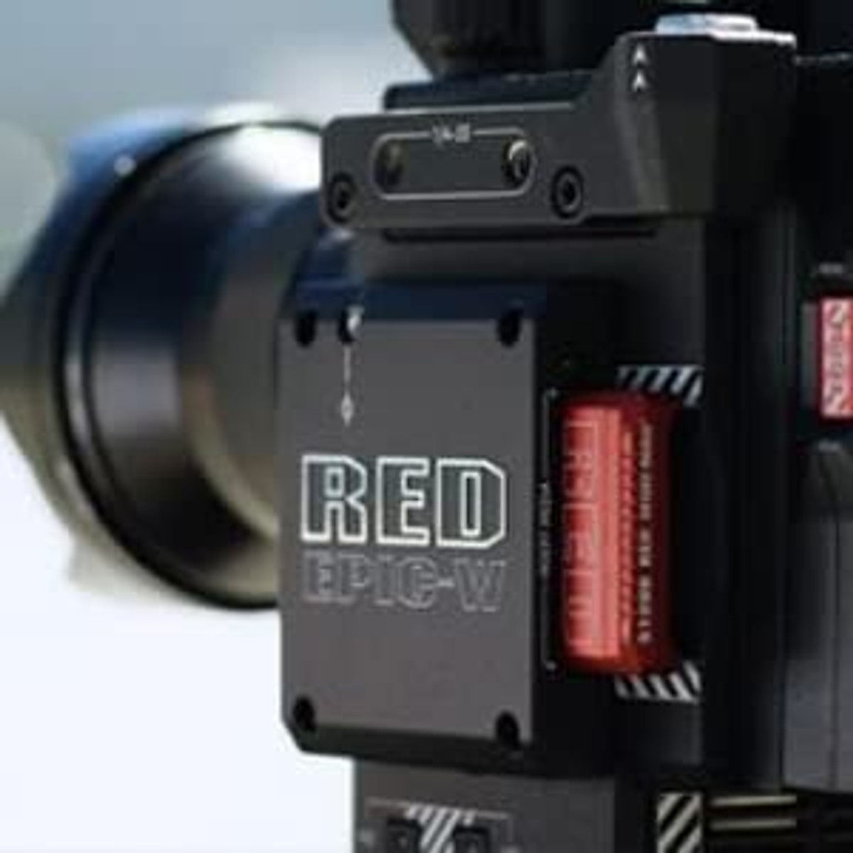 Blackjet VX-1R is a RED Mini-MAG Reader That's USB 3.2 Gen 2 (RED Approved). It has Read speeds of 525 MB/s. It's a Designed for Professional DIT for The Video, Broadcasting, and Cinema Market.