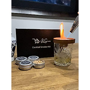 Whiskey Bourbon Cocktail Smoker Kit - Old Fashioned Wood Drink Smoker Infuser Kit with Torch, Aged Cocktail Smoker with 4 Flavored Smoking Wood Chips, Cocktail Barware Smoker Gifts for Men & Women (No Butane) This Specialty Drink Smoker Infuser Kit is a G