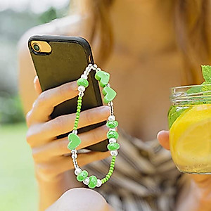 oAutoSjy Mobile Phone Chain Strap Pearl Heart Beads Phone Case Charm Chain Beaded Mobile Phone Lanyard Wrist Strap Anti-Lost Phone String Decor Rope Bracelet Keychain Charm for Women Girls Purple