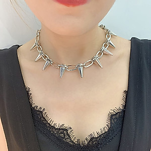Spike Necklace Spike Choker Rivet Goth Necklaces Chokers with Spikes and Chain Streetwear Vintage Punk Necklace for Women Men Silver