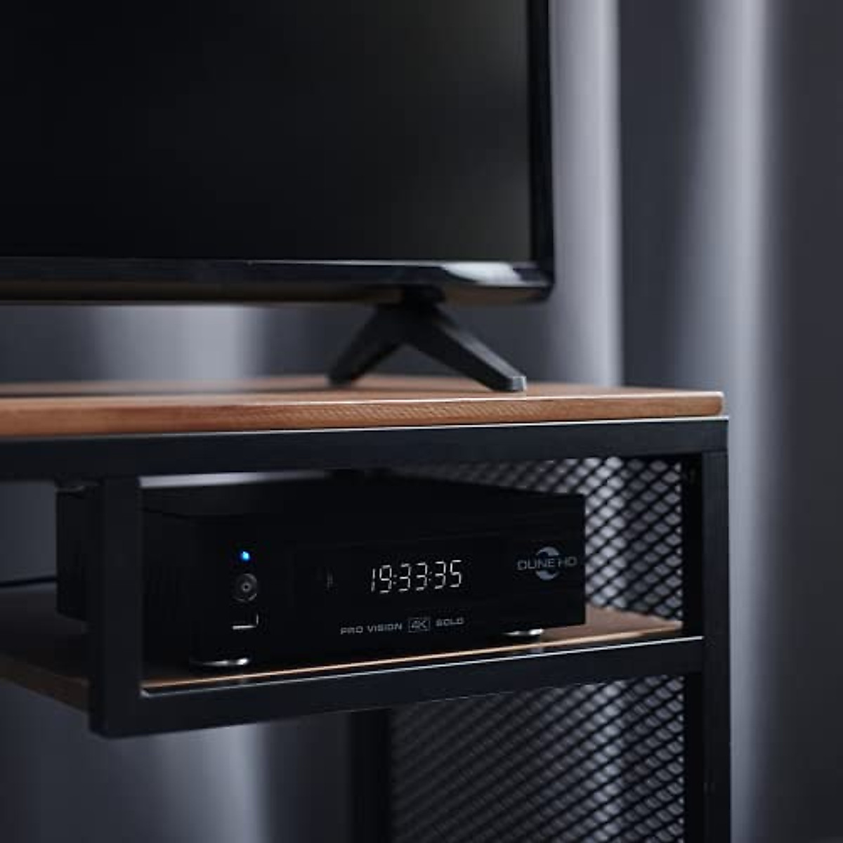 Dune HD Pro Vision 4K Solo | HDR10+ | Ultra HD | 3D | DLNA | Media Player and Android Smart TV Box | RTD1619 | 3.5 SATA HDD Rack | HD-Audio, 2X HDMI, BT, WiFi, 4GB / 32GB