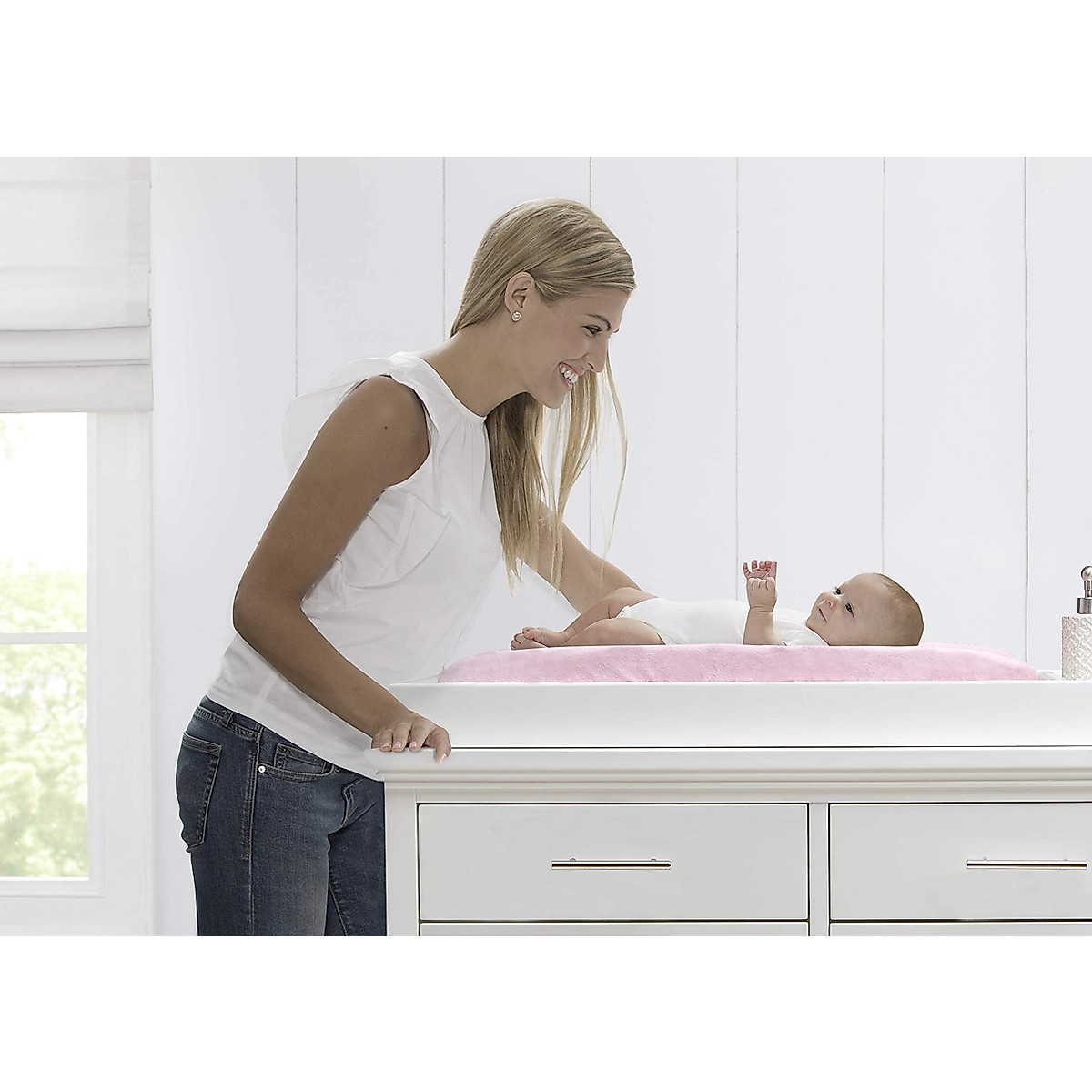 Delta Children Contoured Changing Pad with Plush Cover, Pink