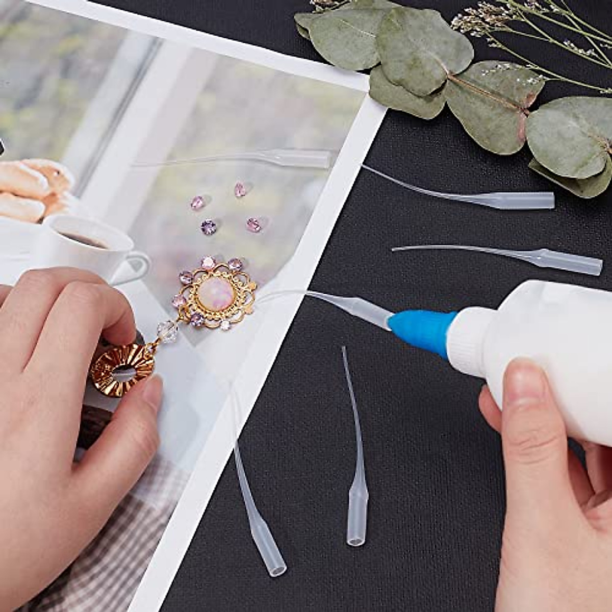 PH PandaHall Glue Tips, 100pcs Plastic Glue Micro-Tips Glue Extender Precision CA Glue Applicator for Arts Crafts Hobby Projects Guitar Fret Slot, White