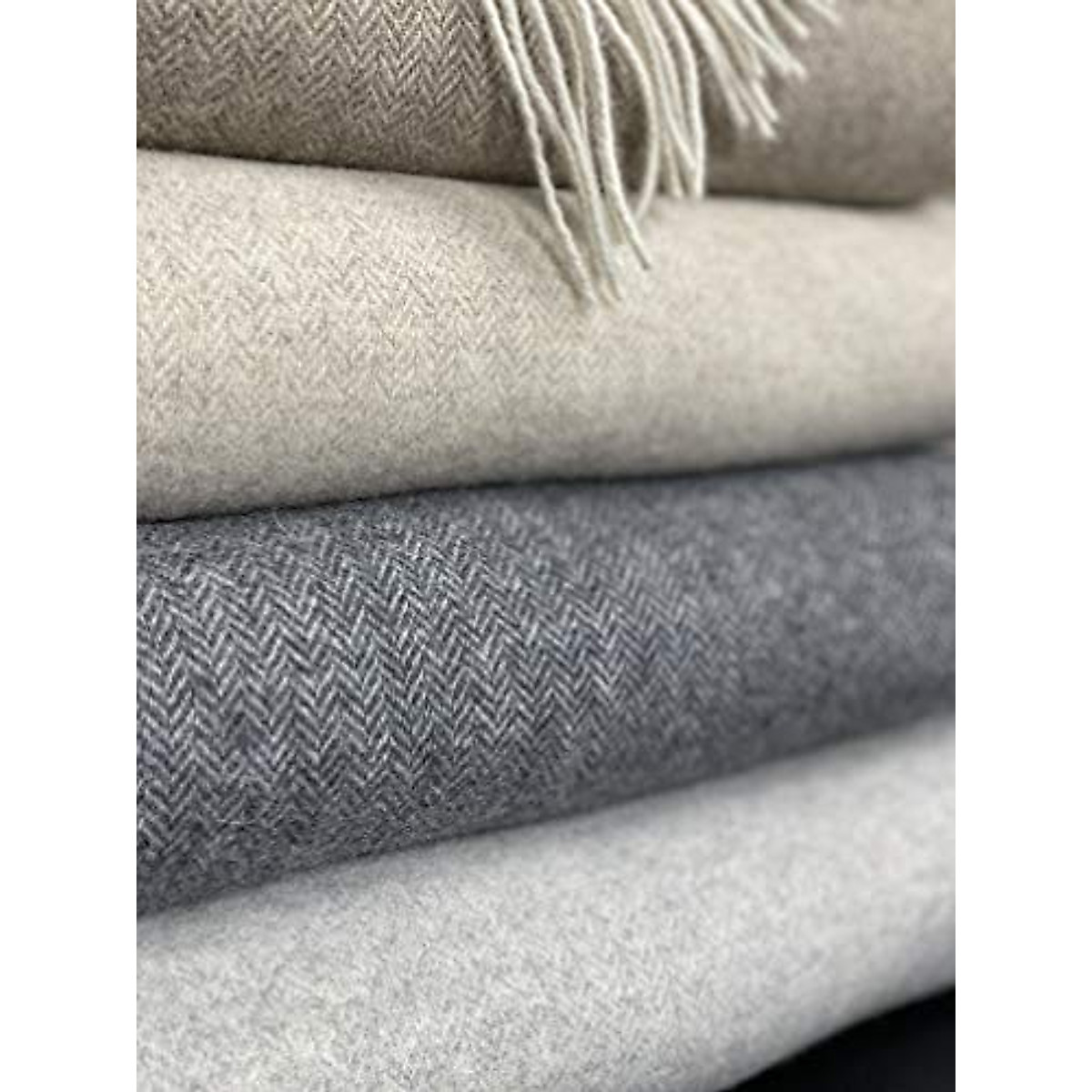 Eikei Wool Throw Blanket Geo Herringbone Pattern Oversized Couch Throw Blanket Fringe Trim Soft Merino Woolen Afghan Minimalist Style Lightweight Machine Washable (Mocha, 55Wx78L)