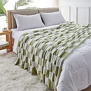 BRICHOEE Throw Blankets Checkered Reversible Microfiber Blankets, Super Soft Warm Cozy Fluffy Blankets for Couch Bed Sofa Camping Travel (Green, 51"x63")