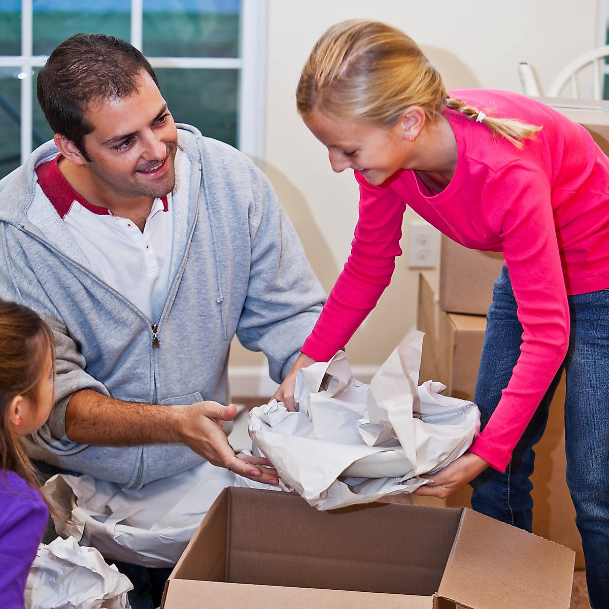 Uboxes Newsprint Packing Paper, 25 lbs, Approx 500 Sheets, NEWSPRINTW25