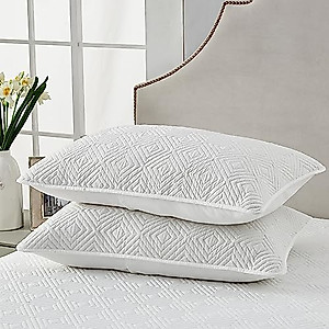 Qucover White Quilt Set California King, Soft Microfiber King Size Quilt Sets Oversized, 3D Ultrasonic Geometric Pattern Lightweight Summer Cal King Quilt 118x106, and 2 Pillow Shams