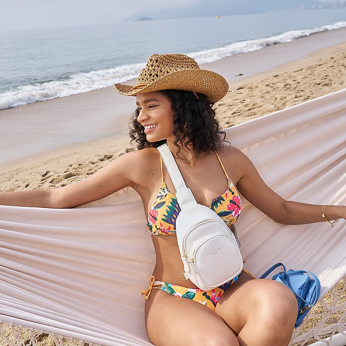 Haytijoe Small Sling Bag for Women Crossbody Bag Vegan Leather Fanny Packs for Travel(Black)