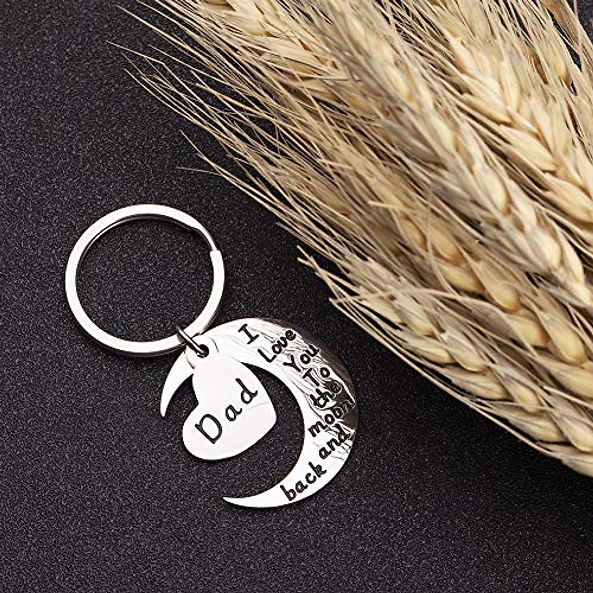 Christmas Dad Gift from Daughter Son Stocking Stuffers for Men I Love You Fathers Day Keychain Gift for Daddy Stepdad Xmas Birthday Thanksgiving Valentine Retirement Gift for Papa from Kids