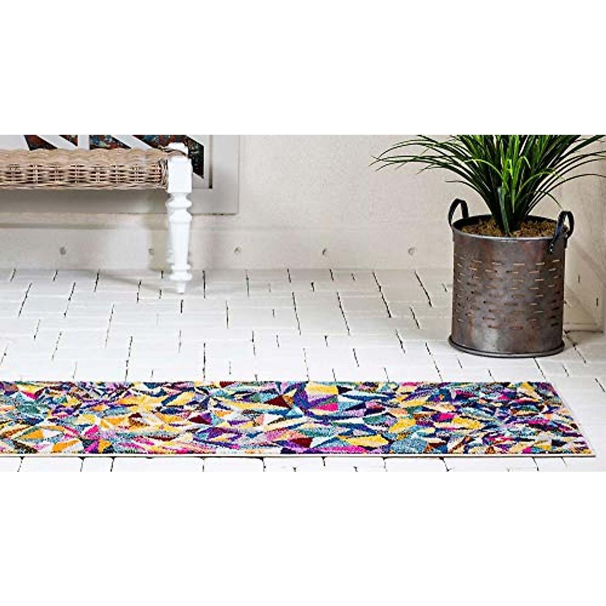 Unique Loom Estrella Collection Geometric, Triangles, Bright Colors, Abstract, Modern Area Rug, 2 ft 7 in x 10 ft, Multi/Beige