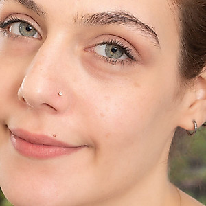 DAILI 20G Gold Nose Rings Studs: Surgical Steel L Shaped Nose Studs Hypoallergenic Corkscrew Nose Rings Tiny CZ Bone Zircon nose stud set for Women Men (12Pcs) (Silver 5PCS)