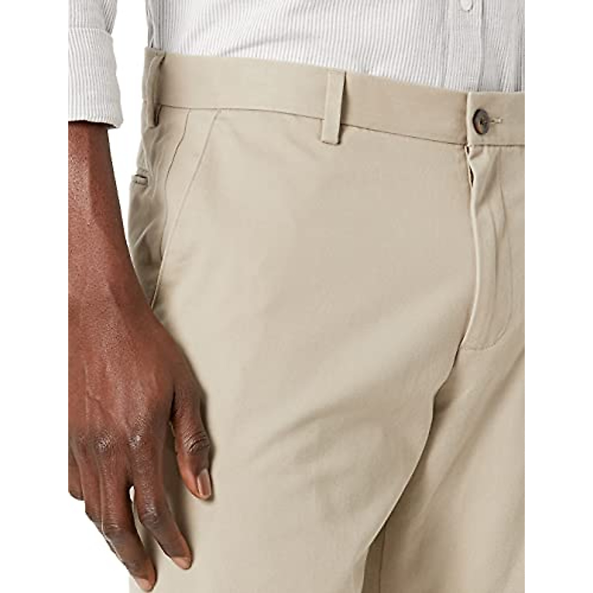 Amazon Essentials Men's Classic-Fit Wrinkle-Resistant Flat-Front Chino Pant (Available in Big & Tall), Khaki Brown, 38W x 30L
