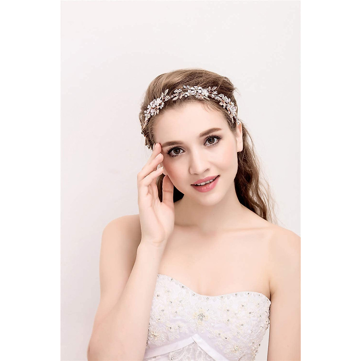 Braveamor Rose Gold Bridal Hair Vine Bohemian Style Wedding Headpiece Crystal Pearl Headband Flower Leaves Halo Wedding Hair Accessories