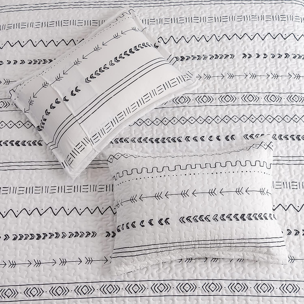 DURLENGEN White Quilt Set King Size 3Pcs,Bohemian Design with White & Black Geometric Pattern Printed on White, All Season Lightweight Coverlet Sets(King 106x96,Boho White)