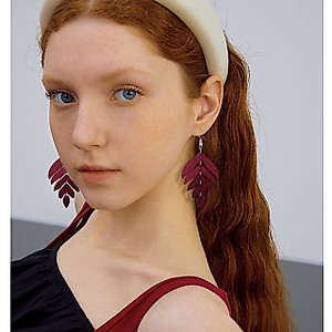 Handmade Lightweight Elegant Wooden Earring for Women - Statement Leaf Drop Dangle Earrings Bohemian Fashion Nature Wood Chain Leaf Earrings for Women Mom Sister Daughter Statement Jewelry Gifts (Wine Red)