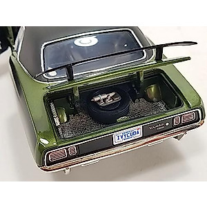 1971 Plymouth Hemi Barracuda Ivy Green with Black Graphics and Black Vinyl Top Limited Edition to 276 Pieces Worldwide 1/18 Diecast Model Car by Acme A1806132VT
