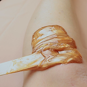 Honeycomb's Professional Hard Wax 2.2LB, All-Purpose, No Strips Needed, Solid Wax Honey Smooth Texture, Easy Removal, Peel-Off Wax (Wild Honey), 2.2 LB