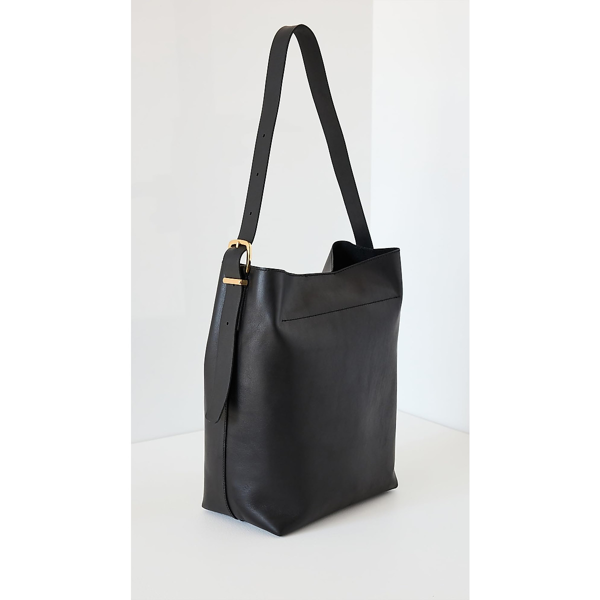 Madewell Women's The Essential Bucket Tote in Leather, True Black, One Size