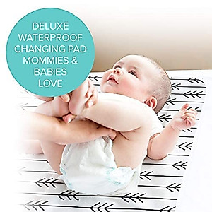 Kushies Deluxe Change Pad Flannel, One Direction Black & White