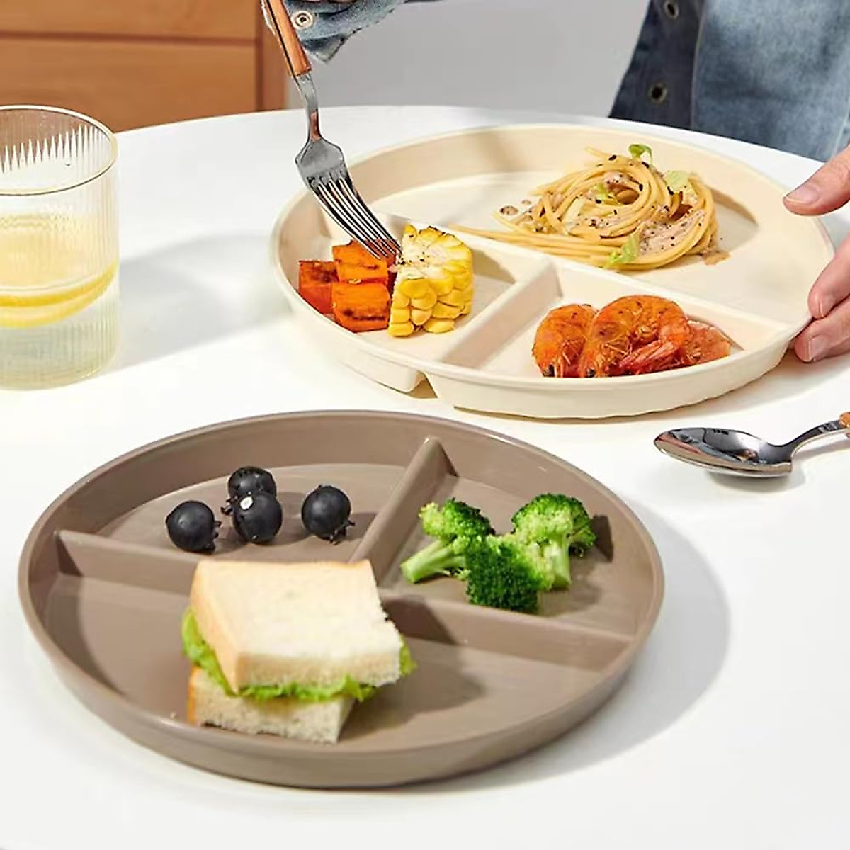 K Y KANGYUN 5 PCS Unbreakable Divided Plates for Adults 9in, Deep Dinner Plates, Divided Design for Picky Eaters,Compartment Plates, Lightweight Reusable Plastic Portion Control Plates