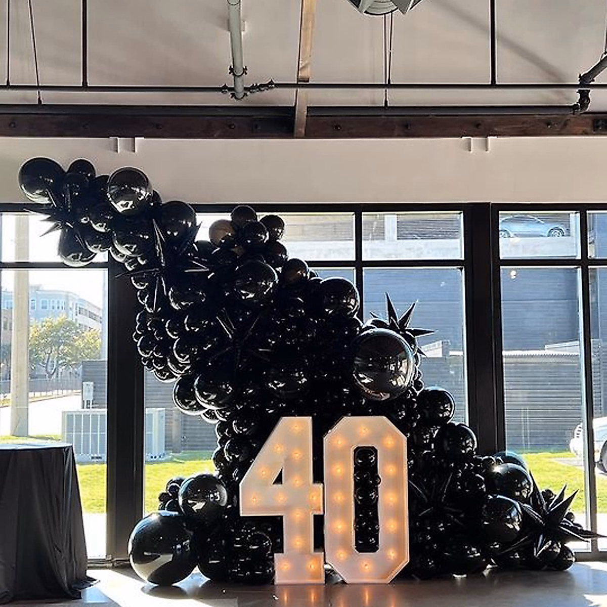 HUICYHFR Black Latex Balloon Arch Kit, 102PCS 18In 12In 10In 5In Arch Garland for Engagement, Wedding, Birthday Party, Anniversary Celebration Decoration With 33FT Ribbon